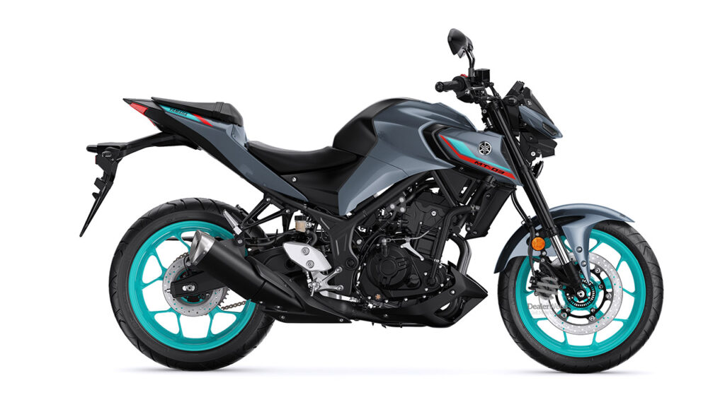 Yamaha R3 and MT-03 India Debut on December 15 - MotoMotar