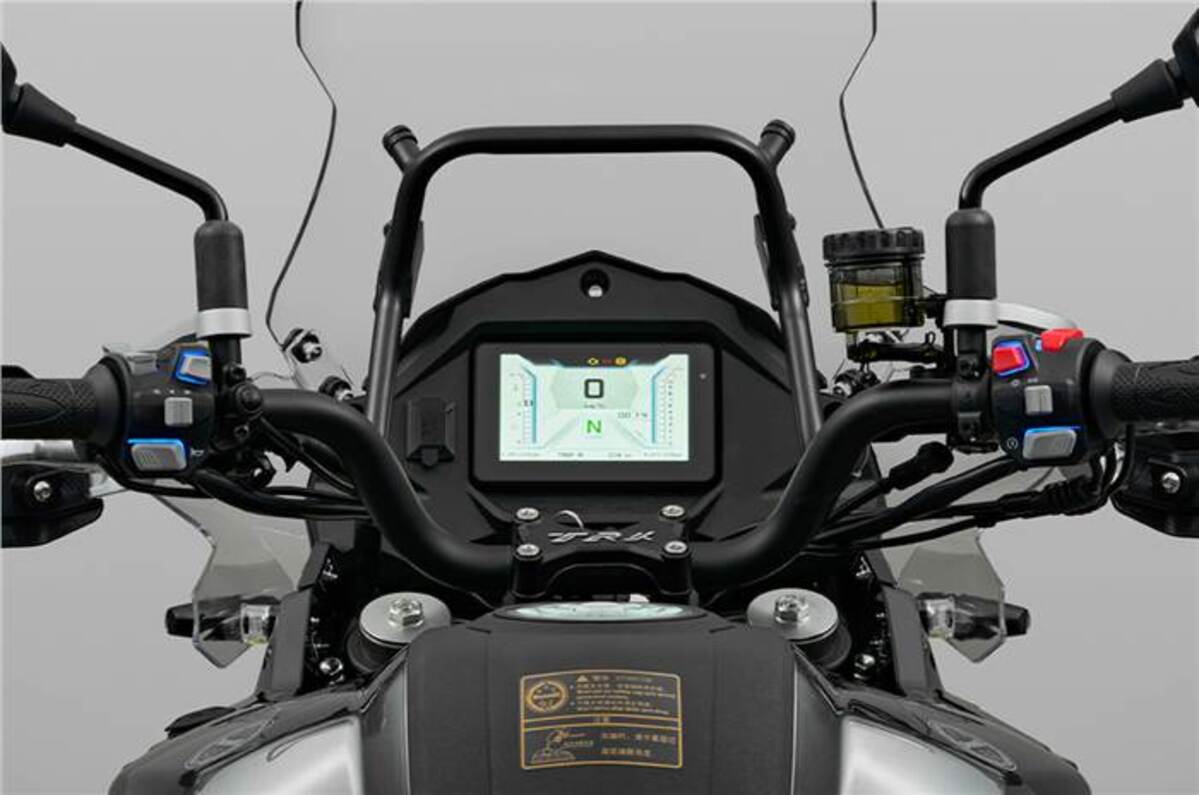 New Benelli TRK 552X ADV Tourer Unveiled - MotoMotar