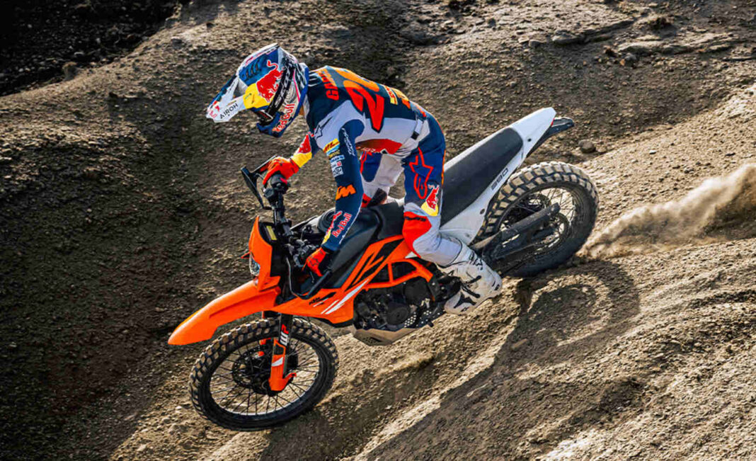 2025 KTM 390 Enduro R launch - Price, Specs, Engine - MotoMotar